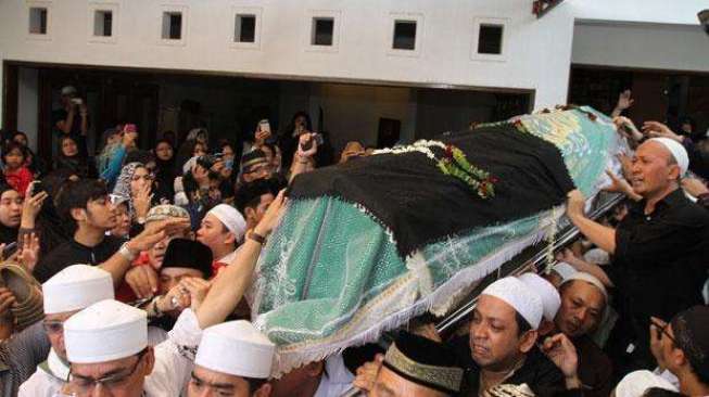 Sering Diabaikan, Begini Adab Saat Melayat ke Rumah Duka