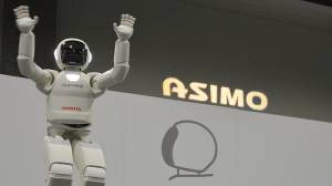 Sering Lihat Robot Yang Berwarna Putih. Ternyata ada Alasannya Lho ...