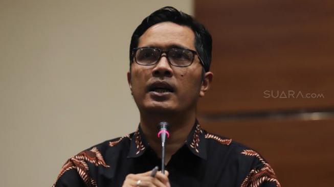 KPK Dukung Penuh KPU Umumkan 40 Caleg Mantan Napi Korupsi KPK Dukung Penuh KPU Umumkan 40 Caleg Mantan Napi Korupsi