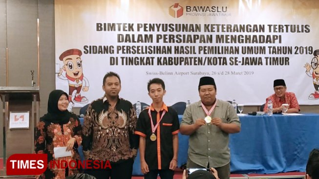 Bawaslu Lamongan Raih Penghargaan dari Bawaslu Jatim