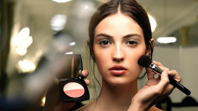 Ini Panduan Masa Kedaluwarsa Produk Makeup yang Harus Kamu Tahu