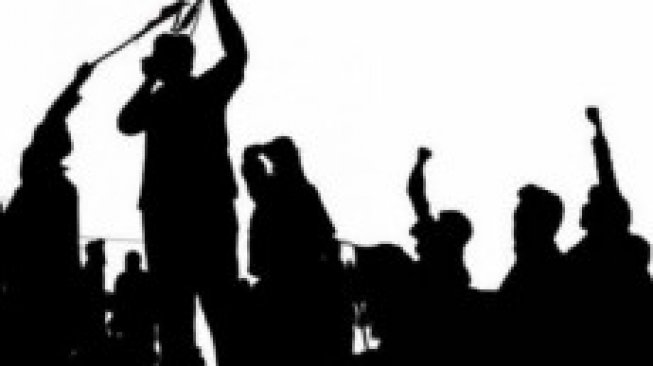 Ribuan Mahasiswa dari Berbagai Perguruan Tinggi Demo ke DPRD Sumsel Ribuan Mahasiswa dari Berbagai Perguruan Tinggi Demo ke DPRD Sumsel