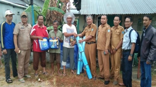 Tinjau Kerusakan Akibat Angin Kencang, Suradi : 3 Rumah Rusak Parah