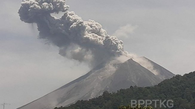 Gunung Merapi Meletus Lagi
