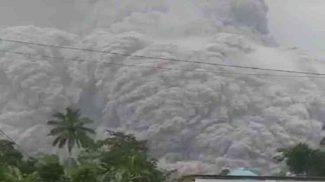 Sejarah Letusan Gunung Semeru Sejak 1818 hingga 4 Desember 2021