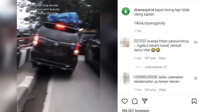 Macet Panjang Imbas Libur Lebaran, Setengah Badan Mobil Ini Sampai Naik ...