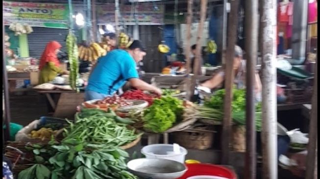 Gawat, Besi Meja Dagangan di Pasar Kebun Lada Hilang Digondol Maling