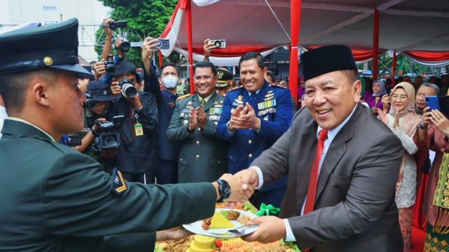 Gubernur Arinal dan Seluruh Unsur Forkopimda Hadiri Upacara Peringatan HUT