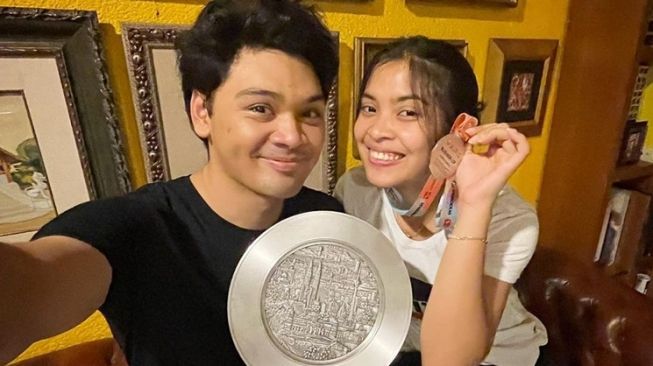 10 Artis Indonesia yang Punya Pasangan Atlet, Ada yang Baru Tunangan