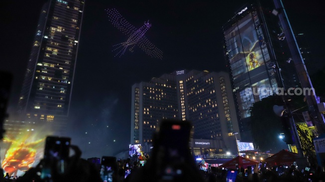 Semarak Perayaan Tahun Baru 2024 di Bundaran HI