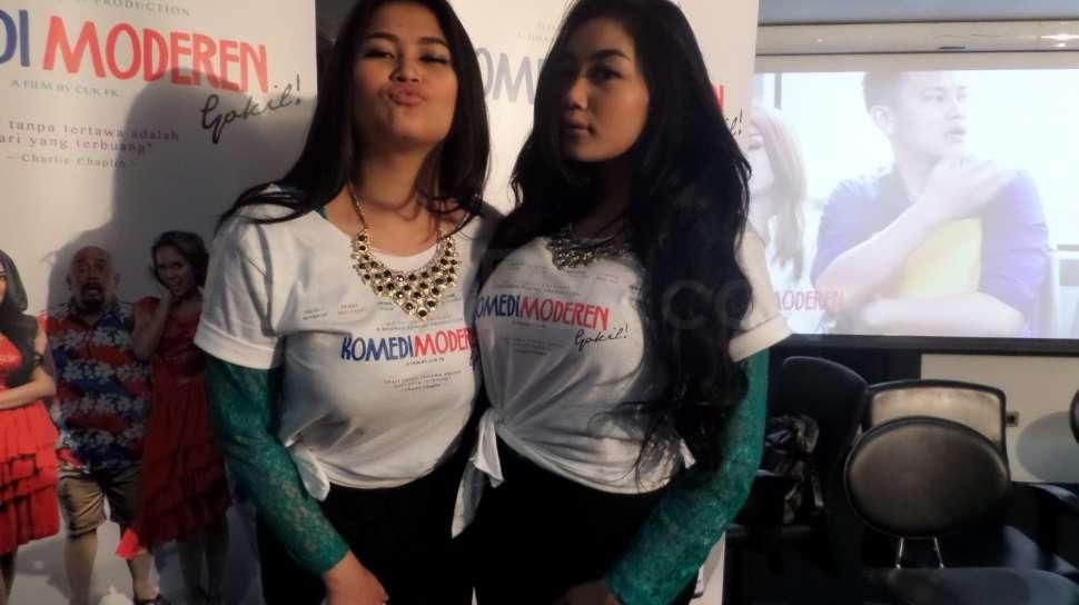 Tampil Seksi, Duo Serigala Tak Takut Dicekal