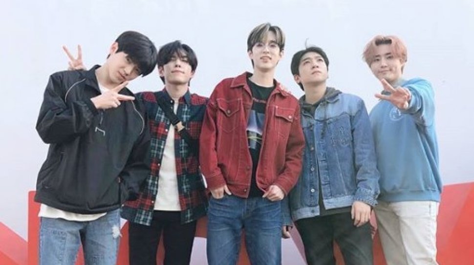 Boyband Day6 Gelar Sesi Fansign, Ini Syarat My Day yang Mau Mengikutinya