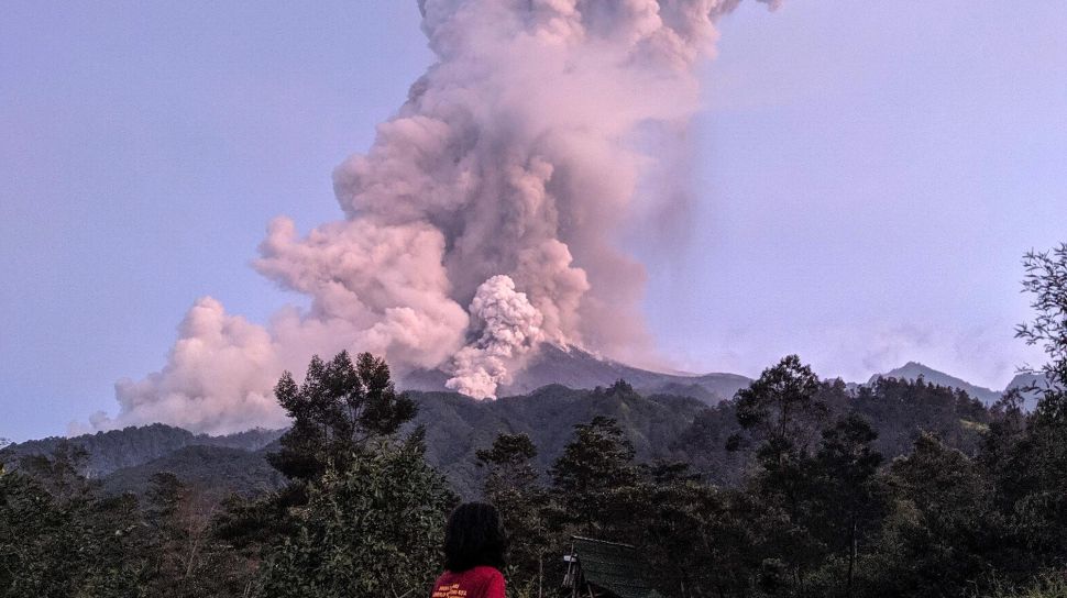 Gunung Merapi Meletus, Begini Penampakanya