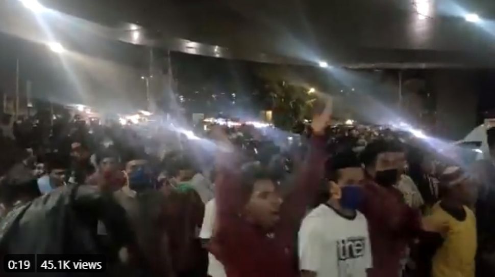 Viral Video Warga Jemput Paksa Jenazah COVID-19, Polisi Kalah Jumlah