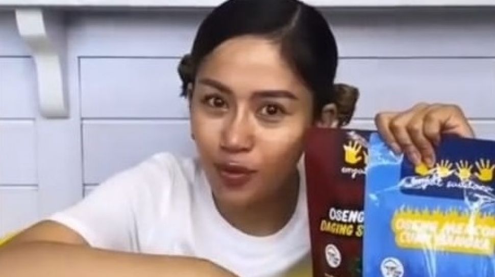 Penjual Bongkar Attitude Farida Nurhan Pas Review Makanan, Mgdalenaf ...