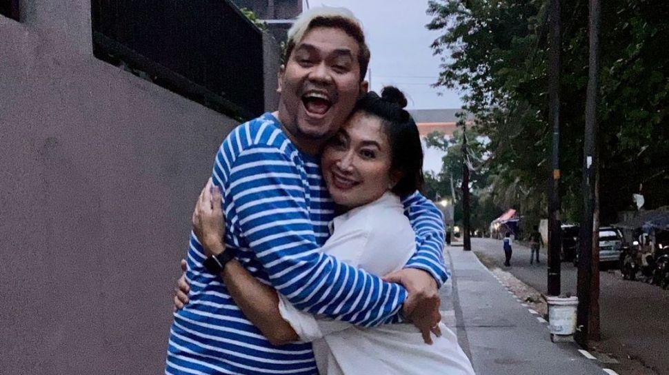 Warganet Saluti Persahabatan Indy Barends dan Indra Bekti yang Awet ...