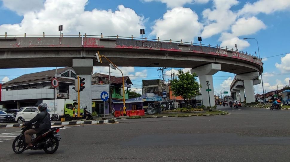 Ada Perbaikan Aspal, Ruas Jalan Flyover Janti Ditutup Sementara Mulai ...