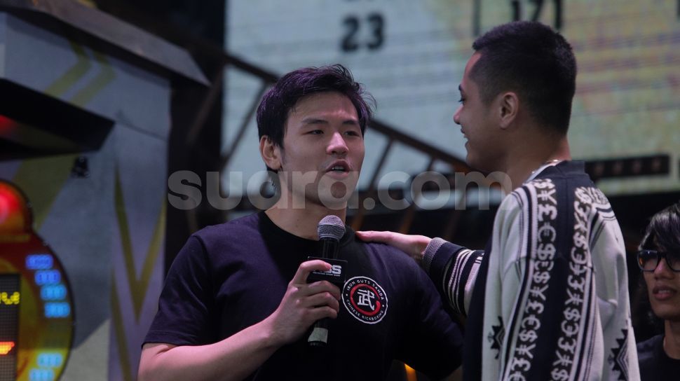 Nicholas Sean Salut Puput Nastiti Devi Bisa Tahan Menikah dengan Ahok