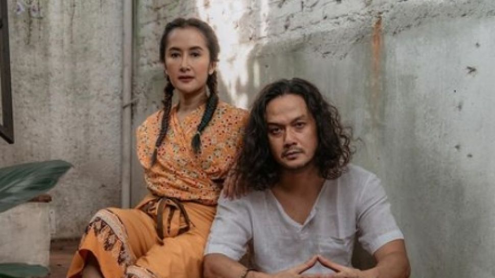 Bak Baru Jadian, 5 Potret Bucin Dwi Sasono dan Widi Mulia