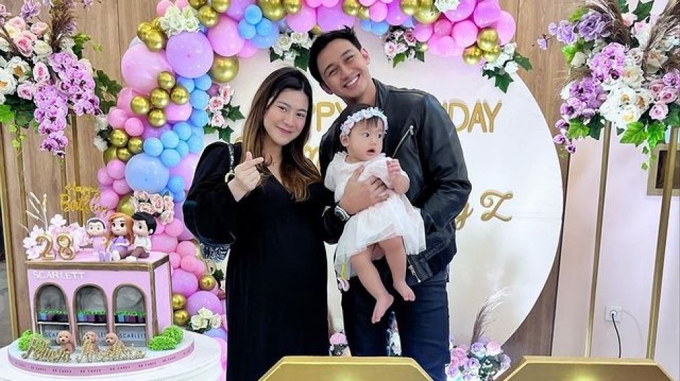 6 Potret Ulang Tahun Felicya Angelista, Menangis Setelah Mendapat Kejutan dari Caesar Hito