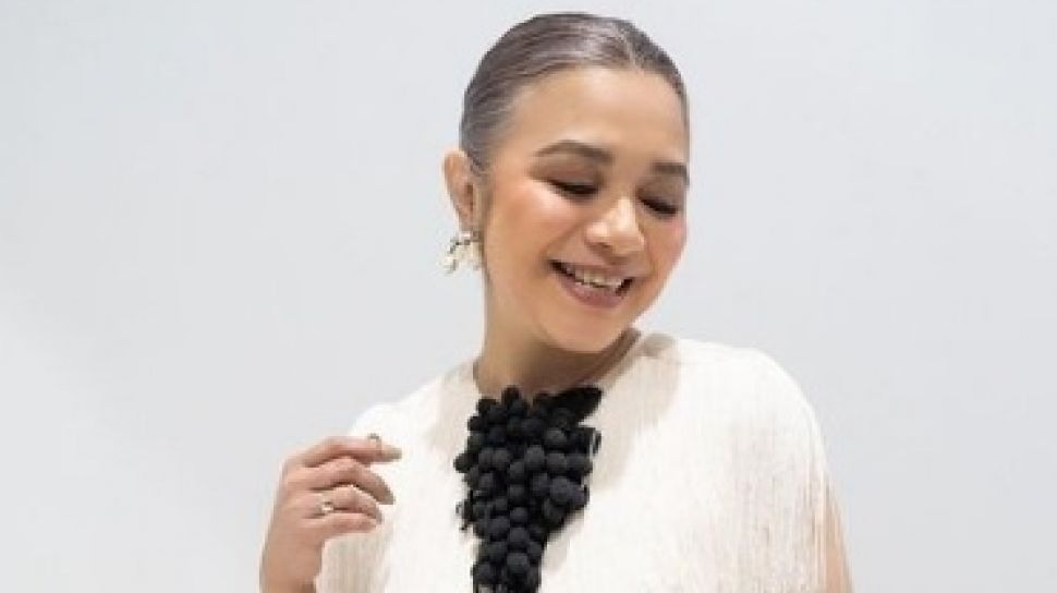 Bakal Bawakan Lagu Hitsnya, Ruth Sahanaya Gelar Acara Spesial di Malam ...