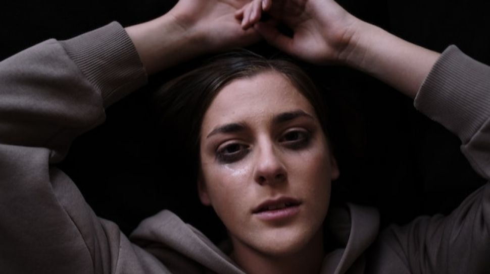 3 Hal yang Bisa Kamu Lakukan Ketika Terjebak Kenangan Masa Lalu