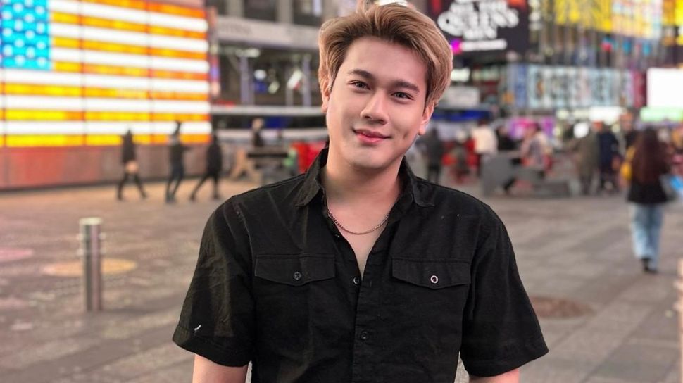 5 Potret Deris Nagara, Mahasiswa Ciamis yang Jadi Presiden BEM Columbia University, Mirip Oppa ...