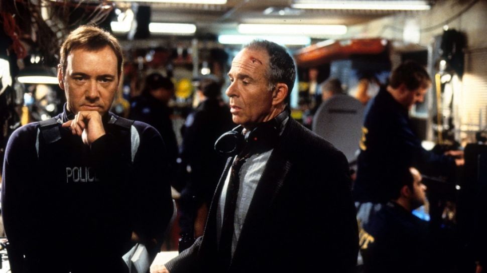 Sinopsis The Negotiator (1998), Film Drama Thriller yang Bakal Tayang di Bioskop TransTV Malam Ini