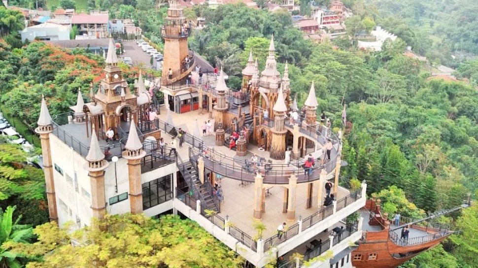 4 Rekomendasi Tempat Wisata Hits di Dago Bandung, Suguhkan Pemandangan ...