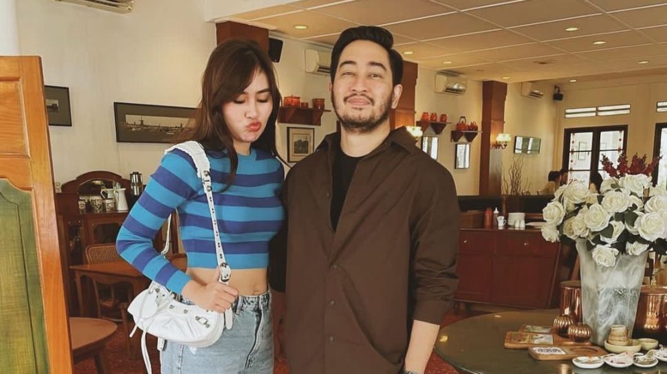 Jeje Cuma Nyengir Ditodong Band Govinda Klarifikasi Soal Perselingkuhan ...