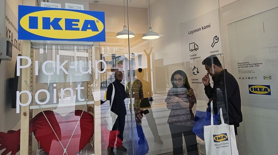 5 Alasan Gerai IKEA Tetap Ramai saat Marak Belanja Online