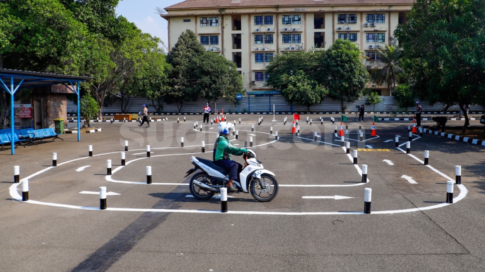 Berapa Biaya Membuat SIM C1 yang Sudah Resmi Berlaku?