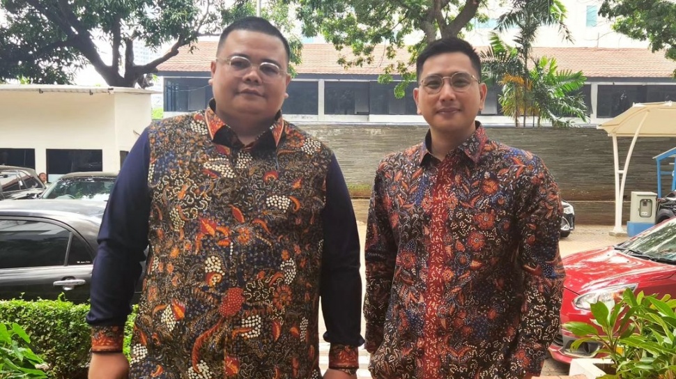 Beda Pendidikan Arie Putra dan Budi Adiputro, 2 Host Total Politik 'Digoreng' Gegara Pro Dinasti ...