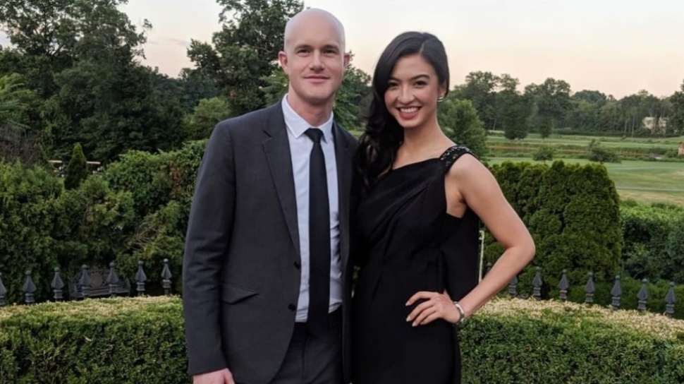 Tepis Rumor, Raline Shah Berikan Selamat untuk Pernikahan Brian Armstrong dan Angela Meng