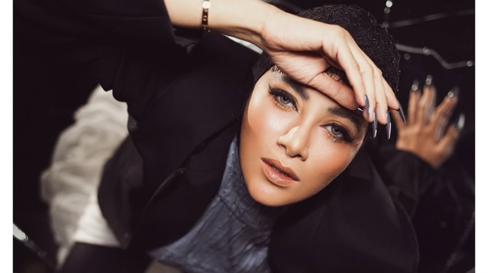 Olla Ramlan Banjir Kritik Usai Rilis Video Klip "Bahaya" Versi Remix ...