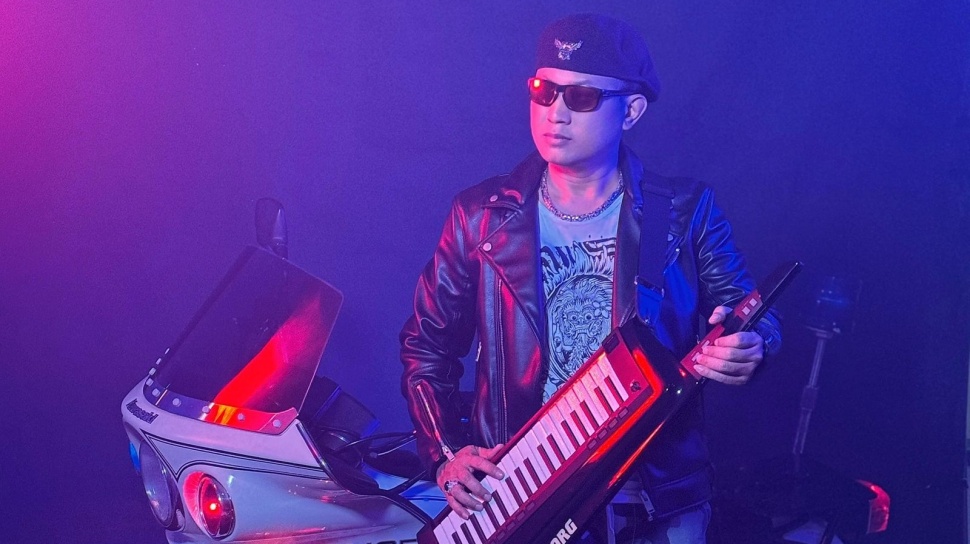 Hijrah Bacan Rilis Ulang Karya Mara Karma, Resesi Dunia