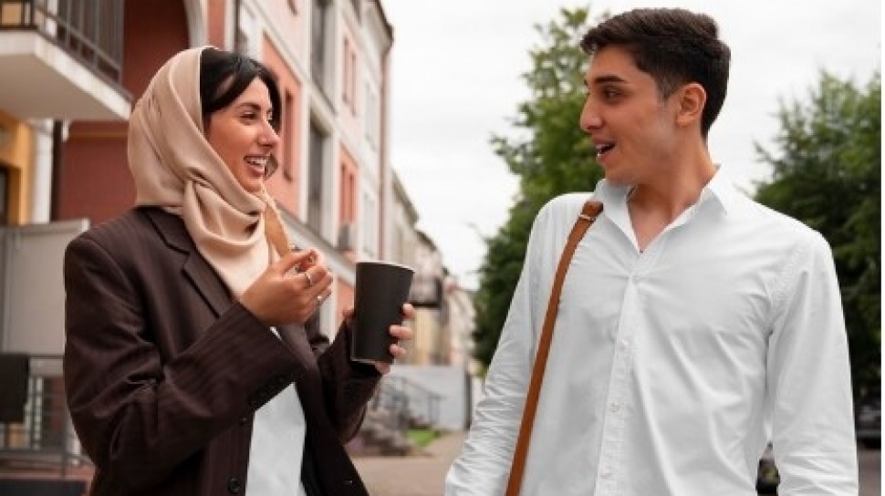 7 Tips Outfit Bukber Biar Kelihatan Seperti Orang Sukses