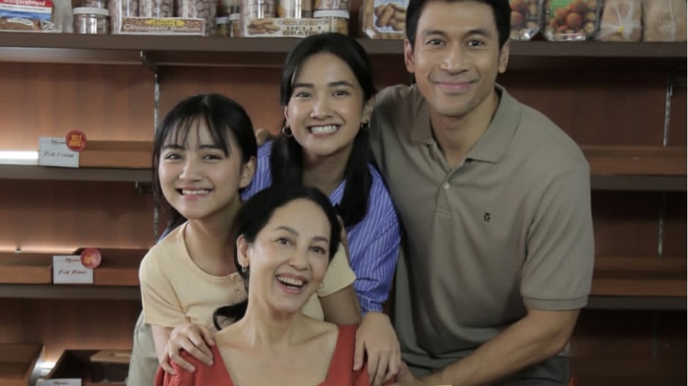 Trailer Senin Harga Naik Suguhkan Konflik Ibu dan Anak, Tayang Lebaran 2026