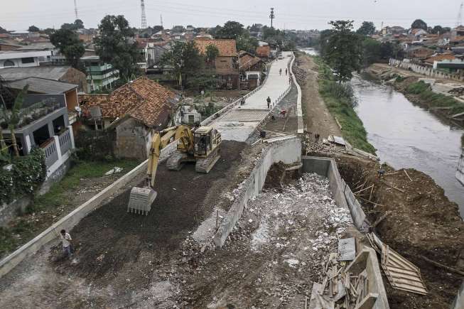 Proyek Pembangunan Jalan Inspeksi Kalibata
