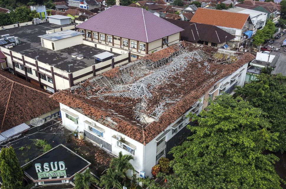 Ngeri! RSUD Ciamis Ambruk Begini Kondisinya