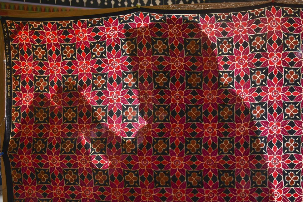 Upaya Regenerasi Perajin Batik Melayu Riau