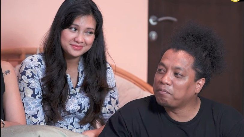 Ekspresi Indah Permatasari Saat Arie Kriting Bahas Restu Orang Tua Disorot: Kayak Nahan Tangis
