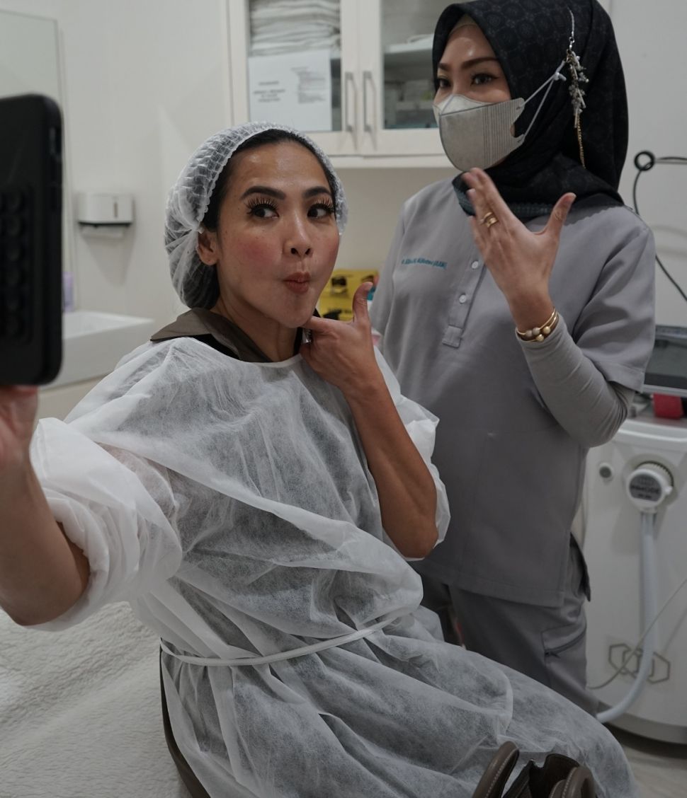 Tak Mau Kalah dari Ayu Ting Ting, Feni Rose Lakukan Perawatan Kecantikan Seharga Rp75 Juta