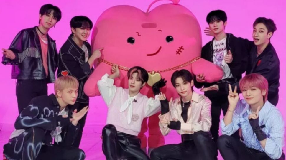 Album Terbaru Stray Kids Masih Kuat Bertahan di Billboard 200 Selama ...