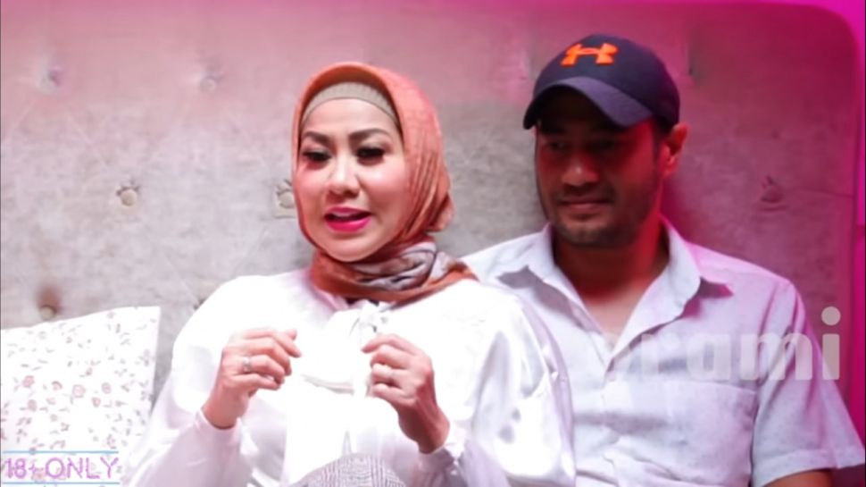 Hariati Sebut Venna Melinda Pernah Menendang Ferry Irawan: Jangan Sampai Nggak Ngaku ...