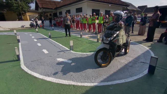 Kumpulan Berita Sim Motor Terbaru Dan Terkini