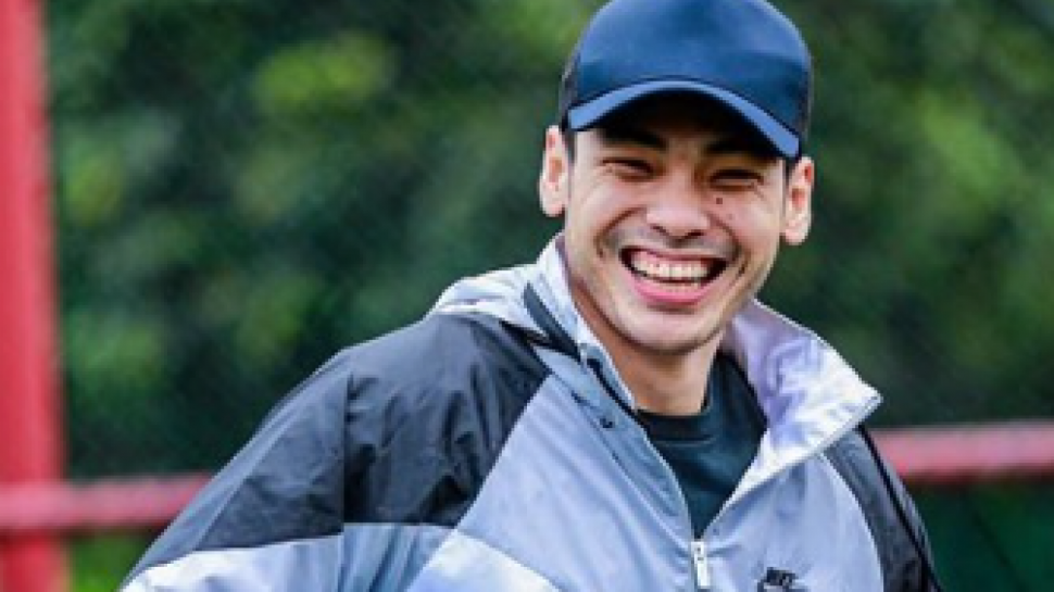 Siapa Rob Clinton, Pria yang Kini Jadi Suami Chelsea Islan ...